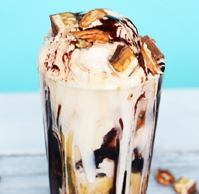 50 Mouthwatering Ice Cream Sundae Recipes