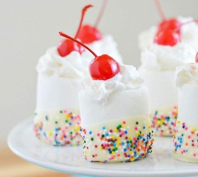 50 Mouthwatering Ice Cream Sundae Recipes