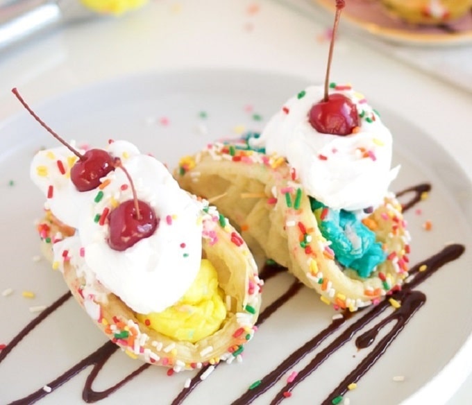 50 Mouthwatering Ice Cream Sundae Recipes